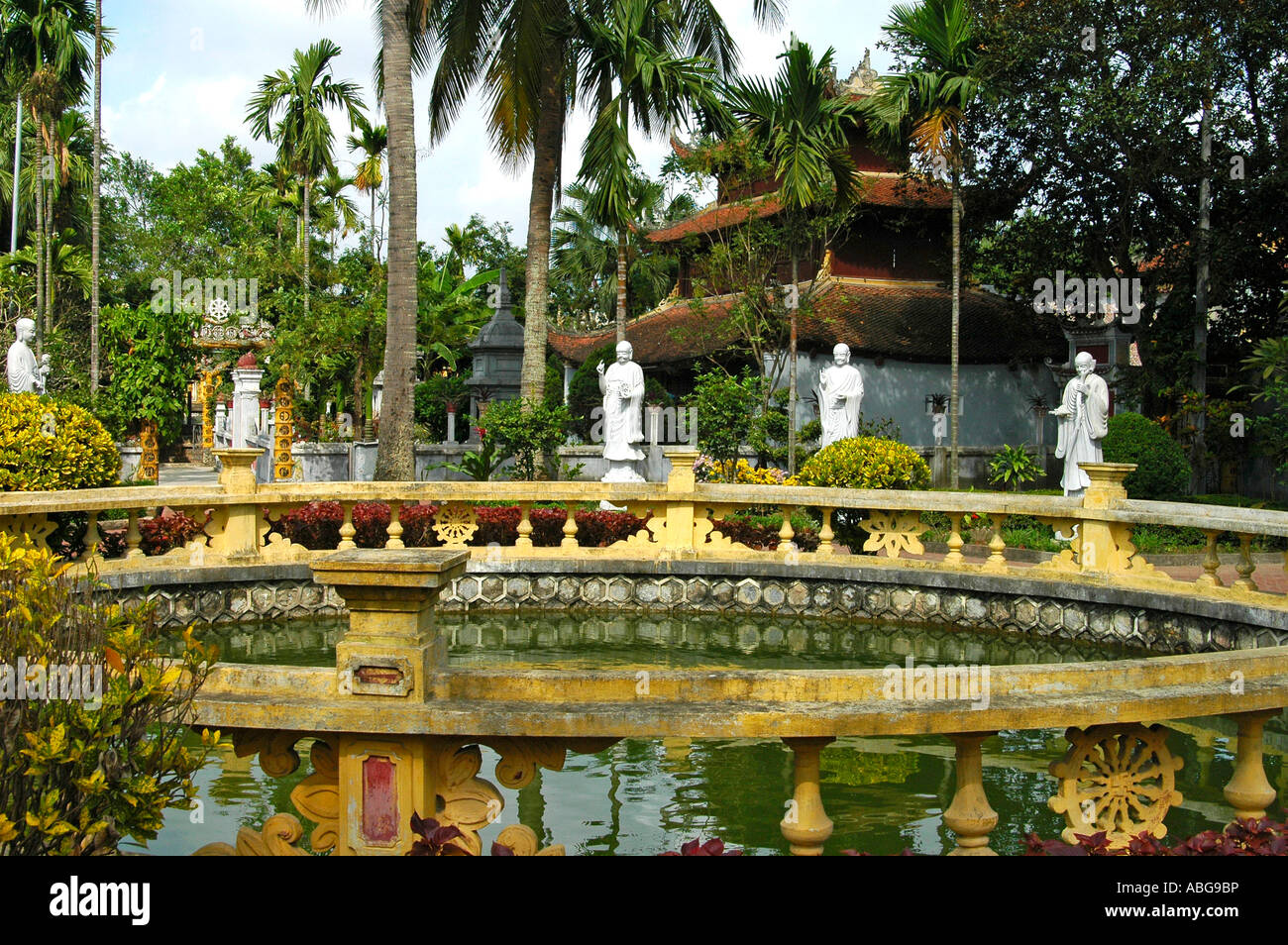 Du hang pagoda hi-res stock photography and images - Alamy