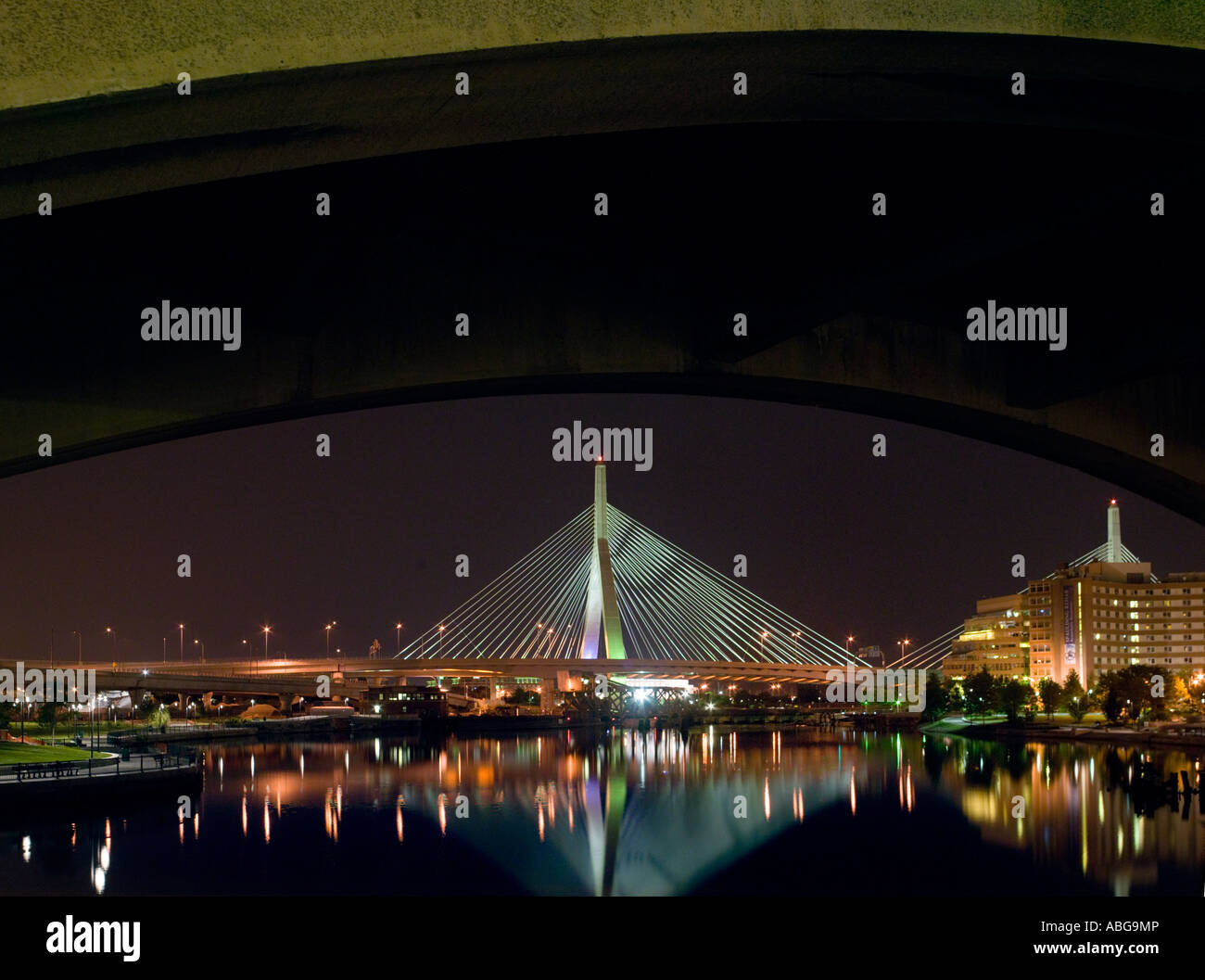 Zakim bunker hill memorial bridge hi-res stock photography and images ...