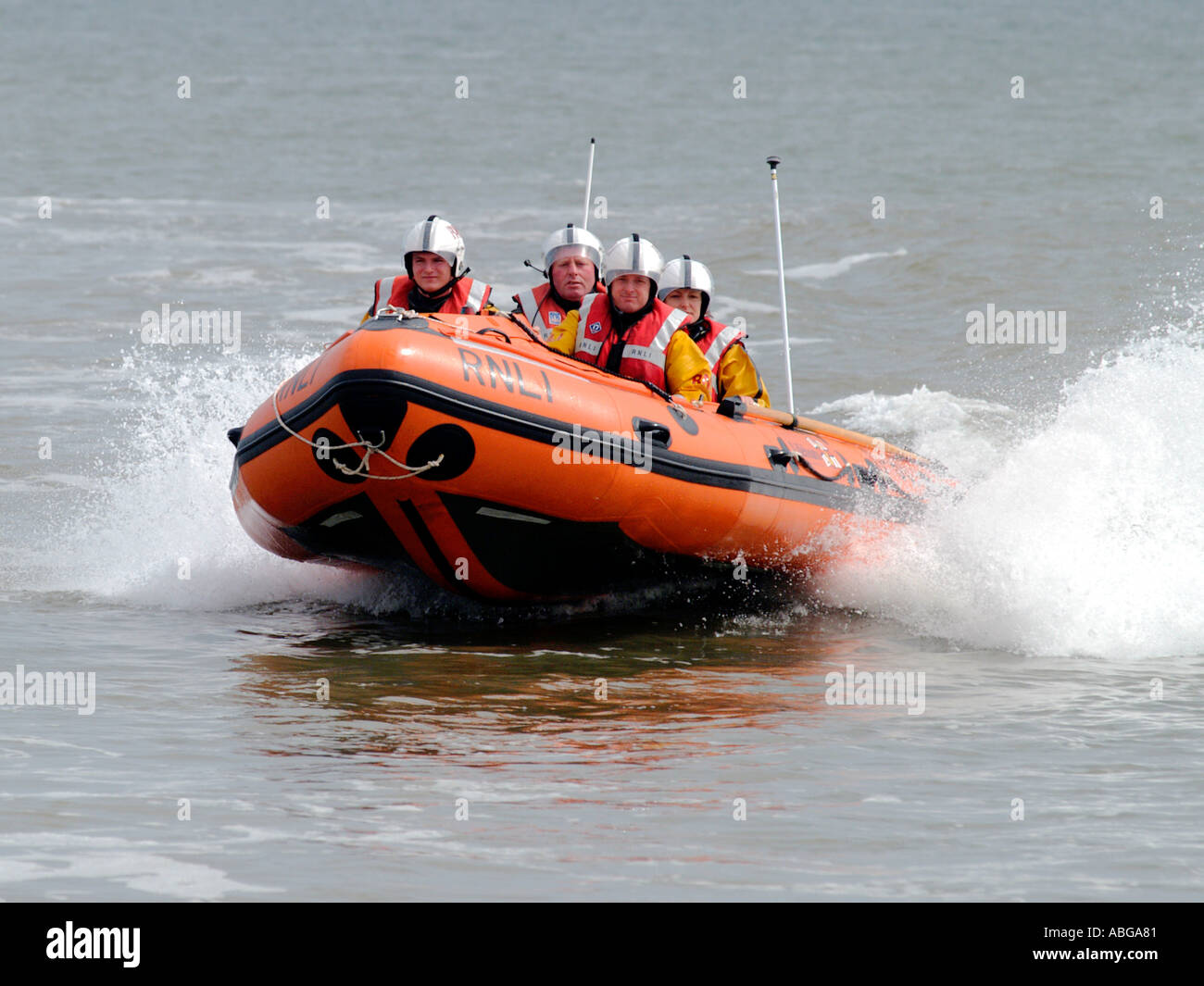 RNLI INSHORE LIFE BOAT LIFEBOAT LAUNCHING FROM HAPPISBURGH NORFOLK EAST ...