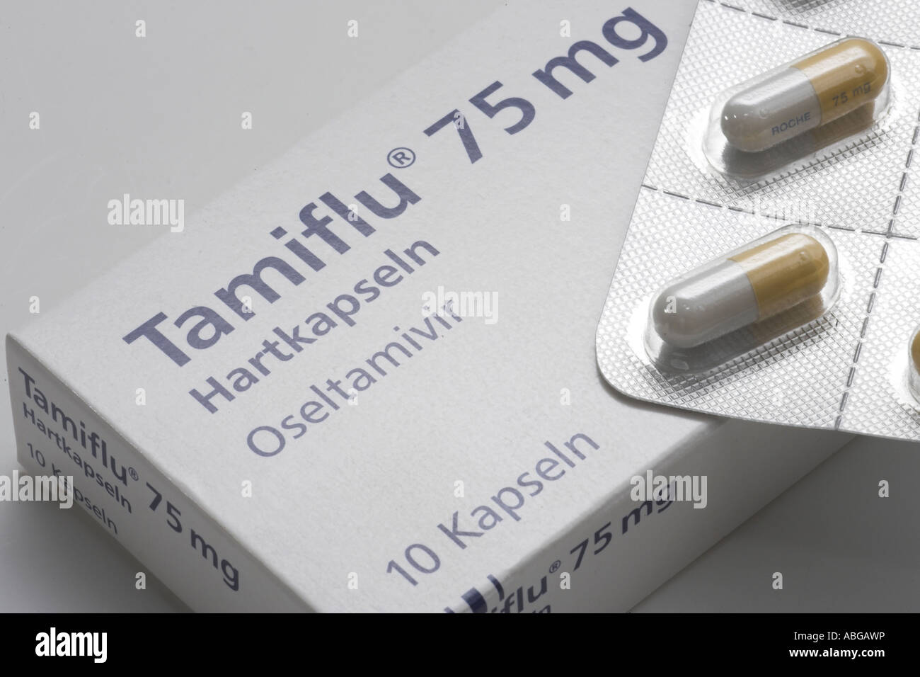 Tamiflu Capsule High Resolution Stock Photography and Images - Alamy