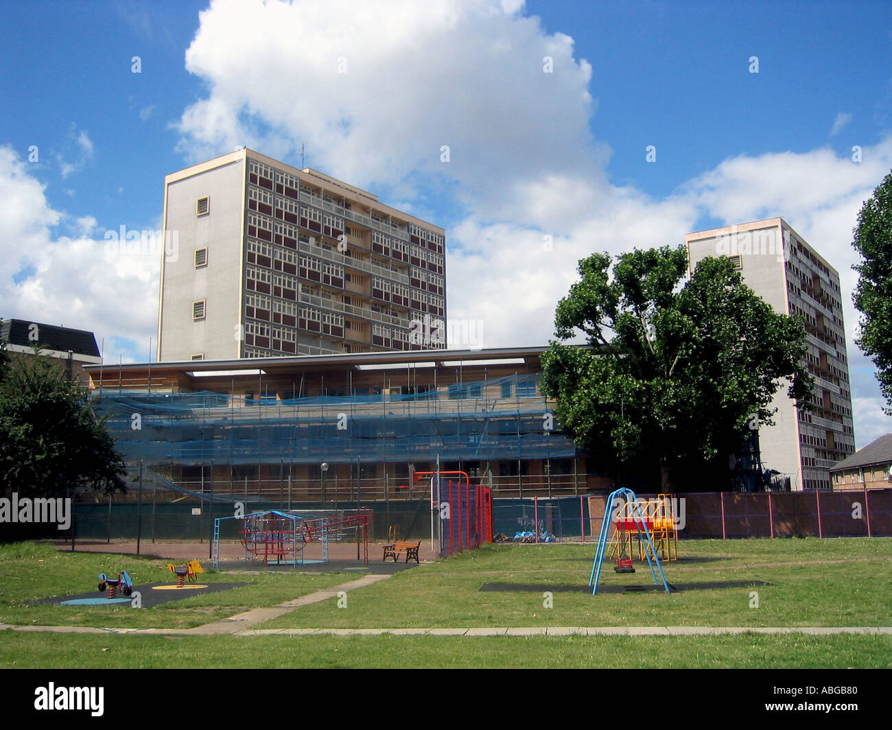 Housing estate in south London Stock Photo - Alamy