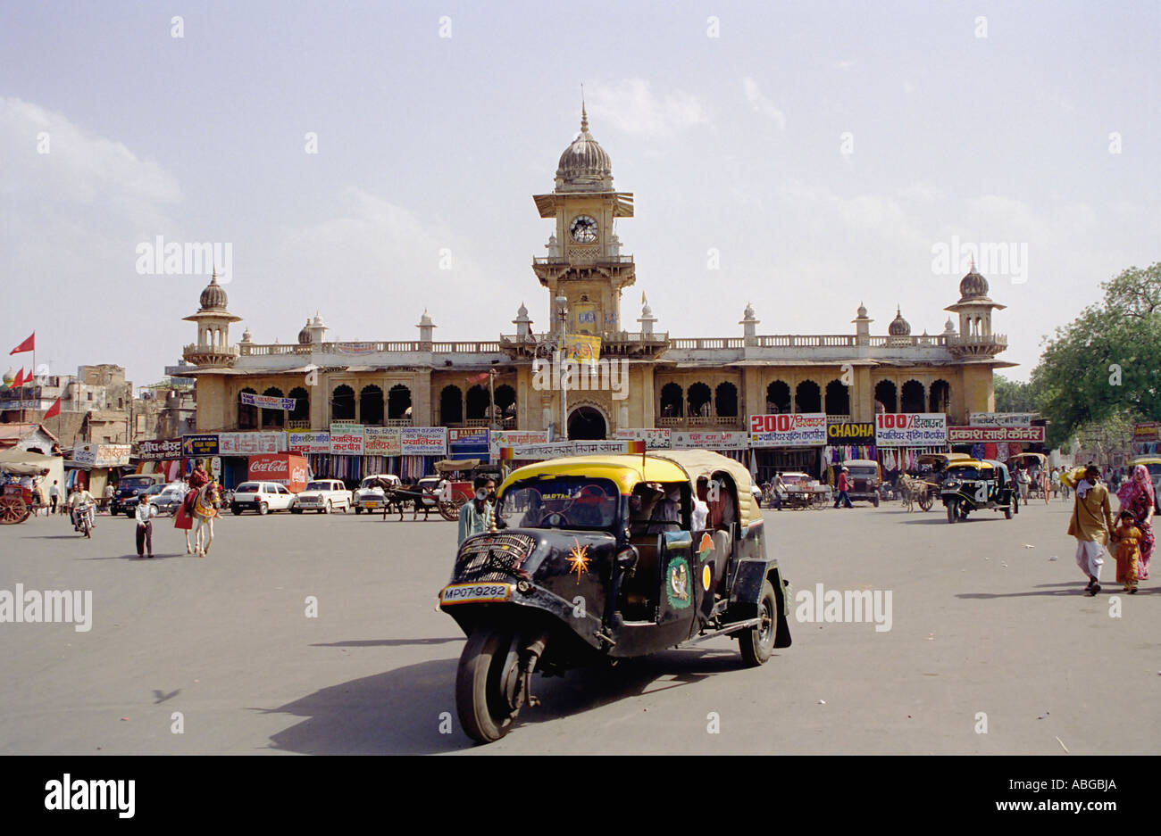 Two wheel motorised transport hi-res stock photography and images - Alamy