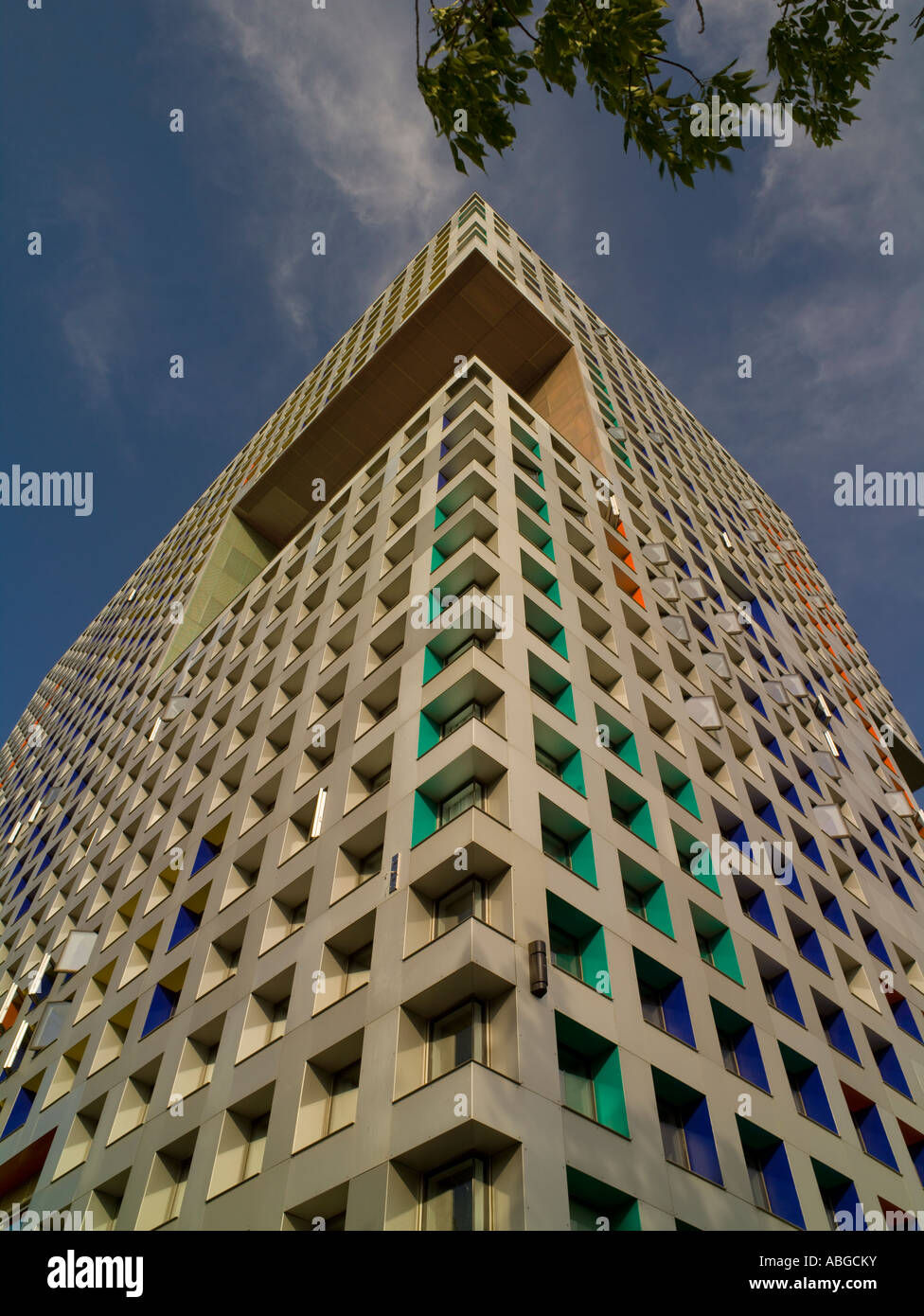 Simmons Hall, MIT, Cambridge, Massachusetts, USA Stock Photo - Alamy