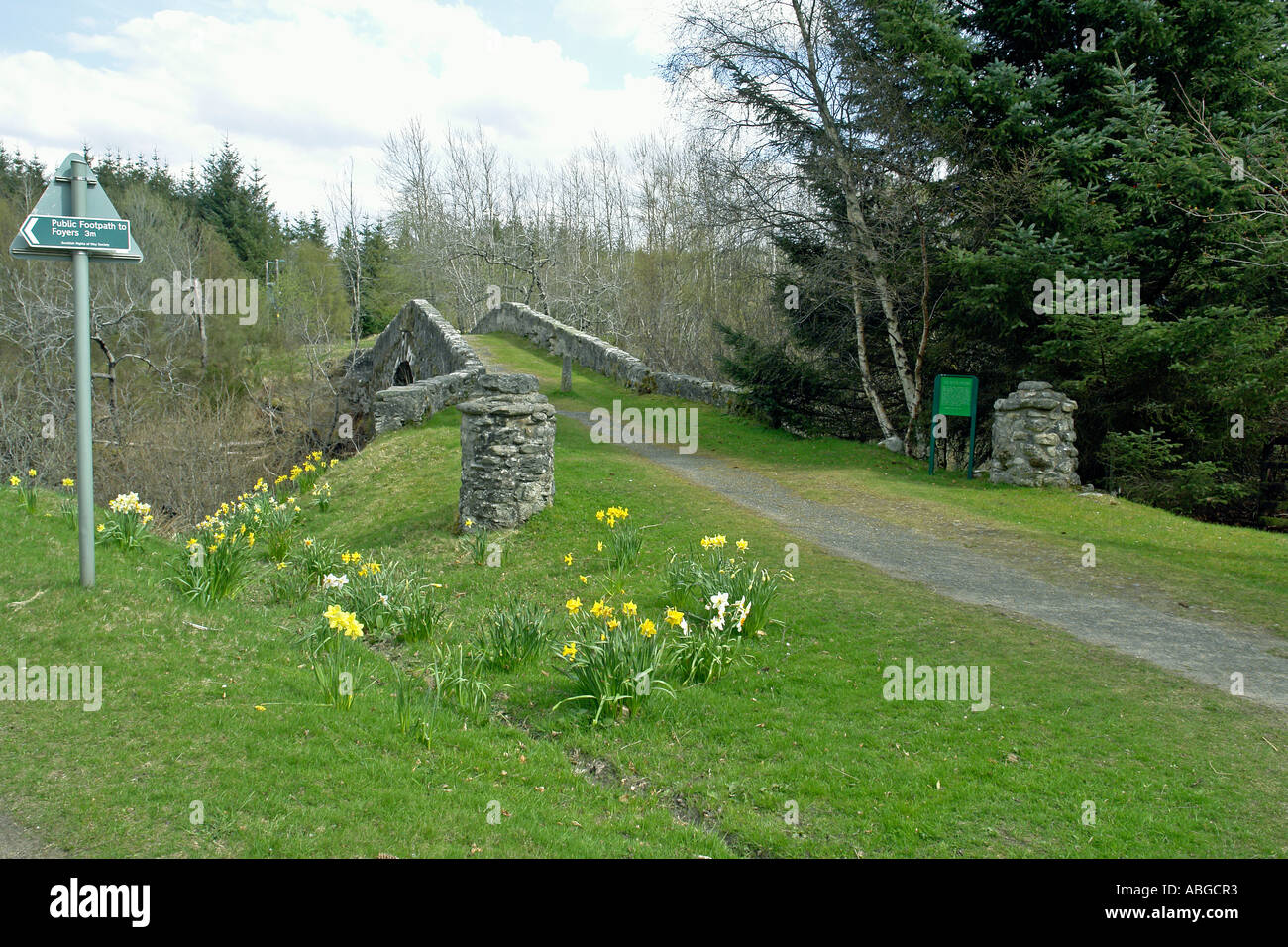 Wade bridge loch hi-res stock photography and images - Alamy