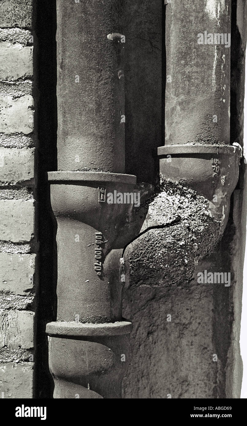 Broken pipes hi-res stock photography and images - Alamy
