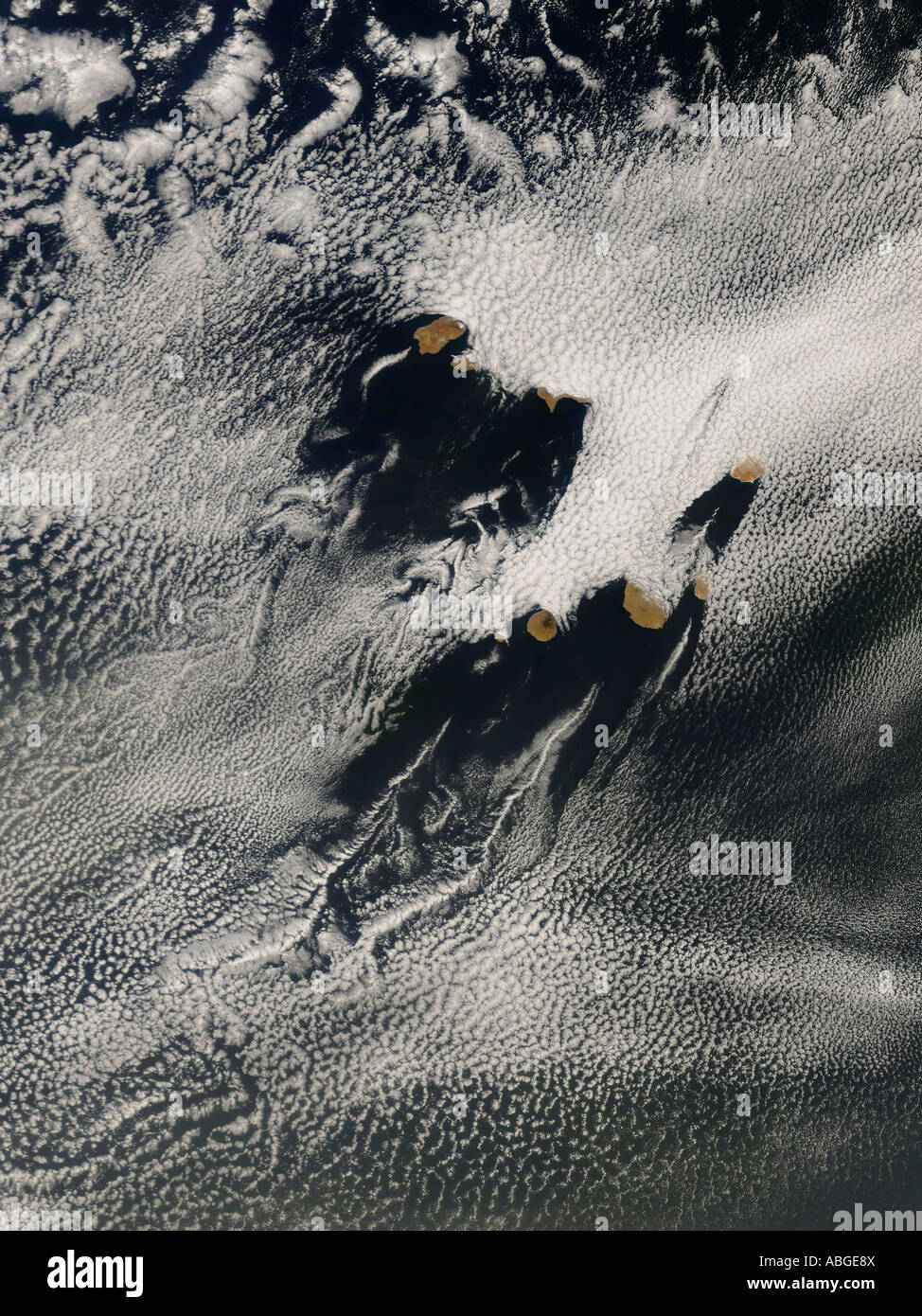 Ship wave shaped wave clouds and cloud vortices induced by the Cape ...