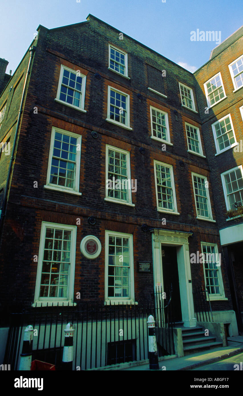 Dr johnson’s house london hi-res stock photography and images - Alamy