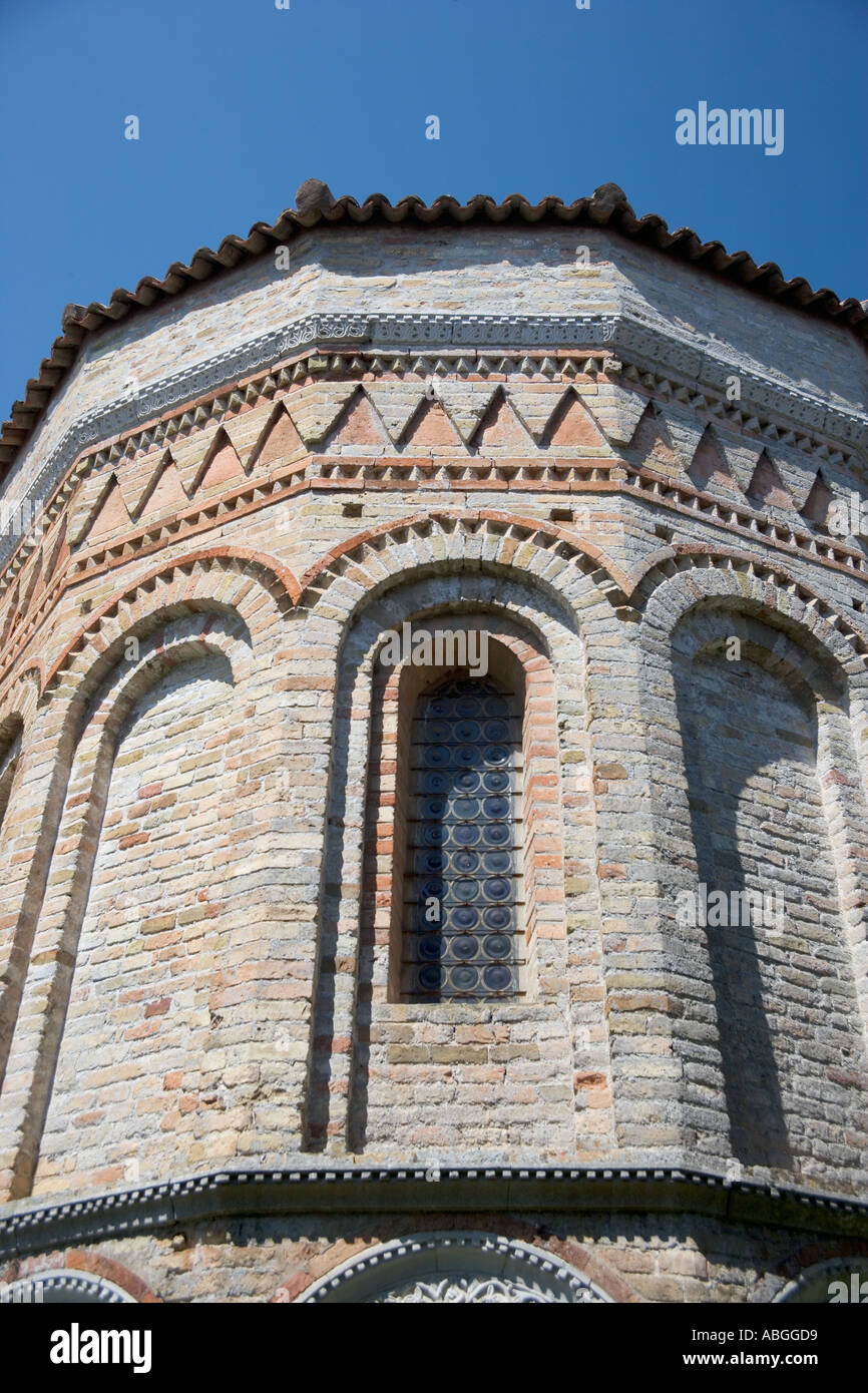 Byzantine arch windows hi-res stock photography and images - Alamy