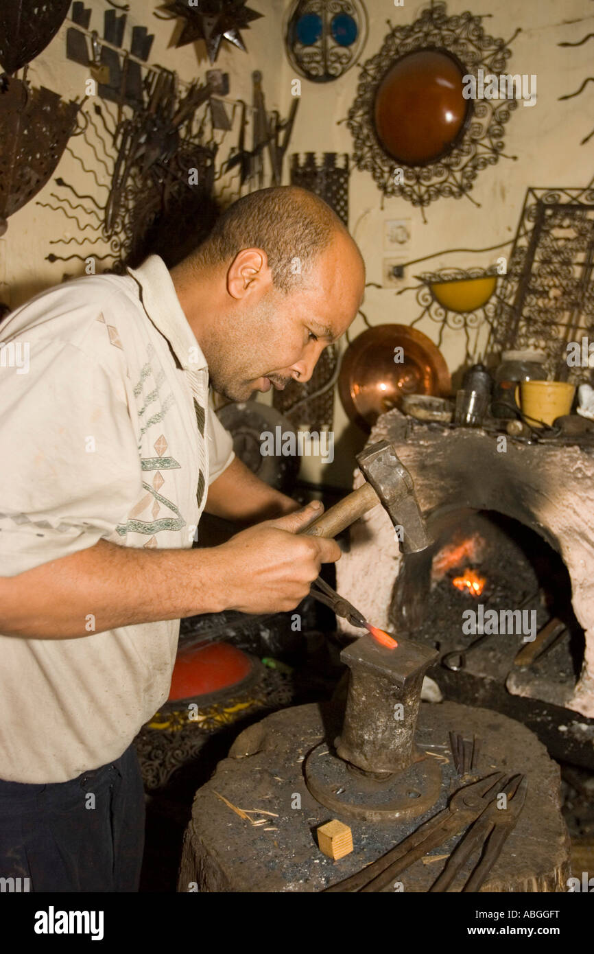 Forge workers hi-res stock photography and images - Alamy
