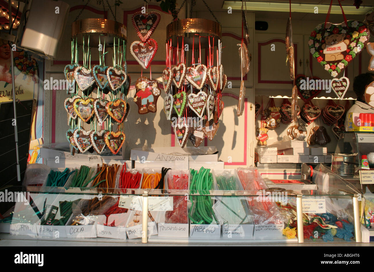 Kids buying sweets hi-res stock photography and images - Alamy