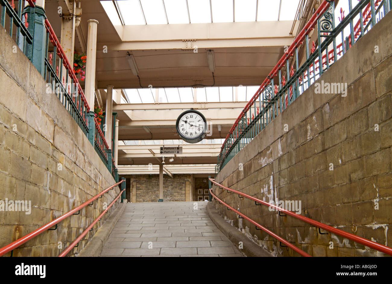 Carnforth station clock hi-res stock photography and images - Alamy