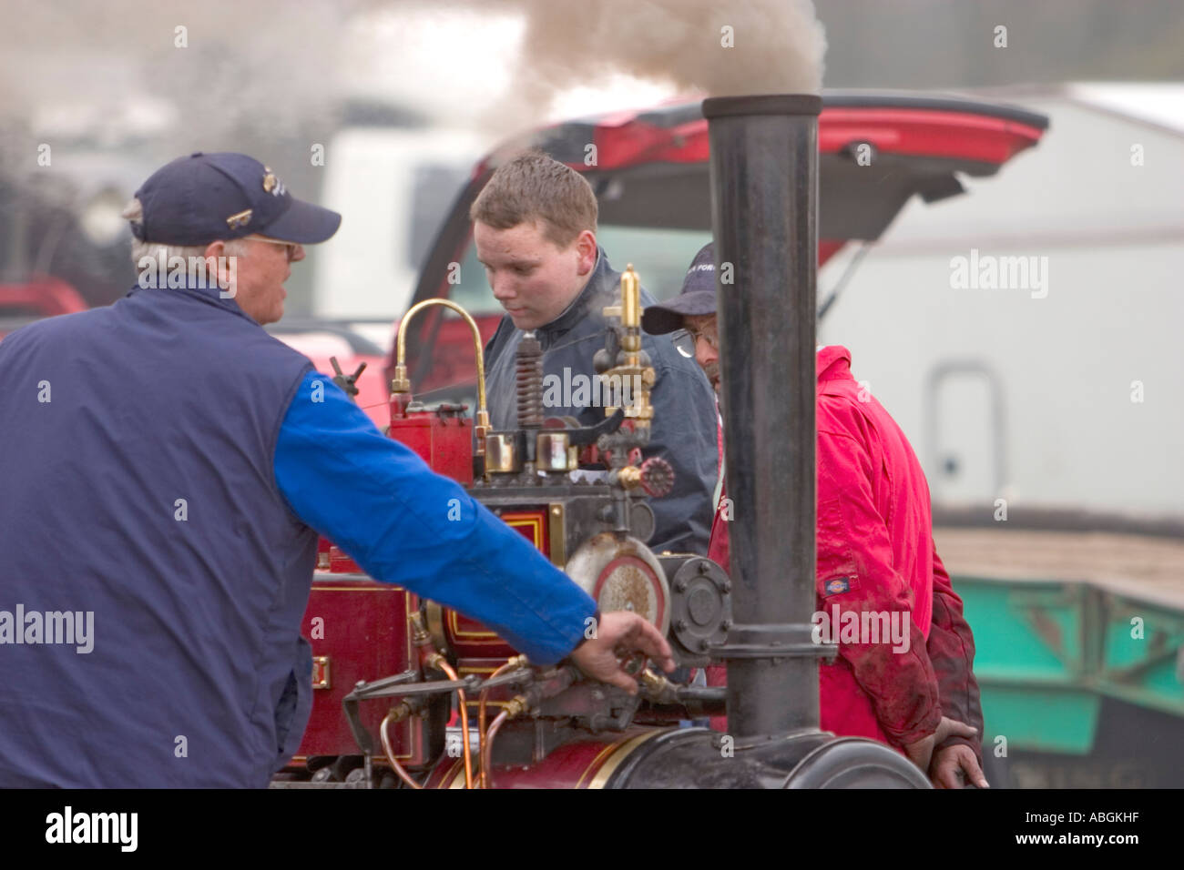 Vintage traction engine hi-res stock photography and images - Alamy