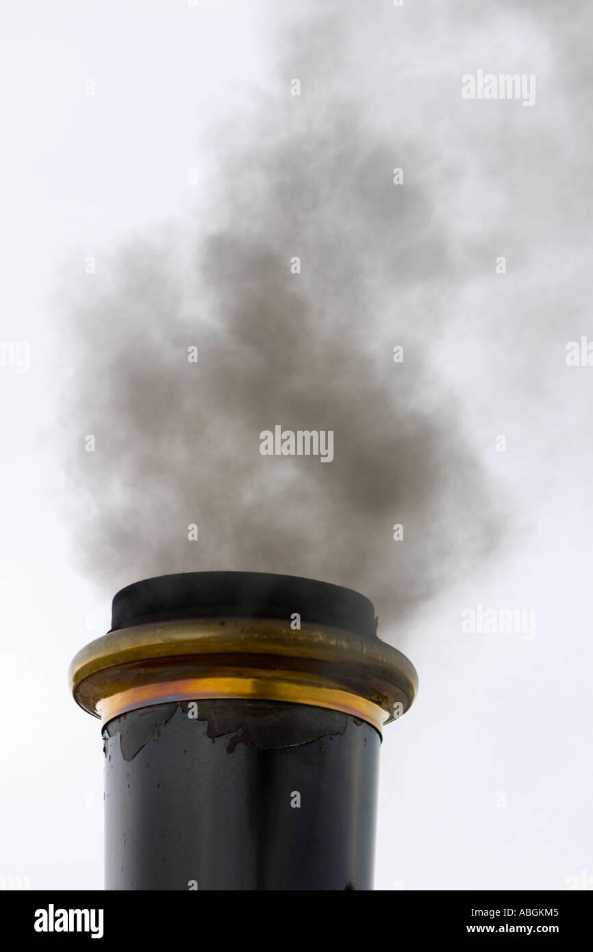 Steam traction engine smoke stack hi-res stock photography and images ...