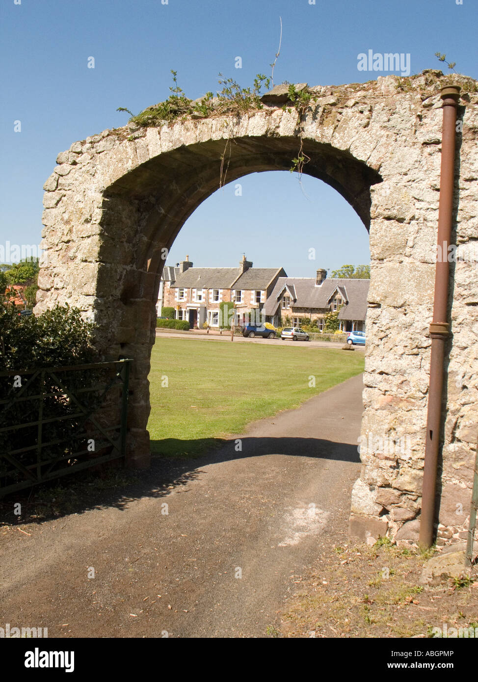 Dirleton village in East Lothian Scotland Stock Photo - Alamy