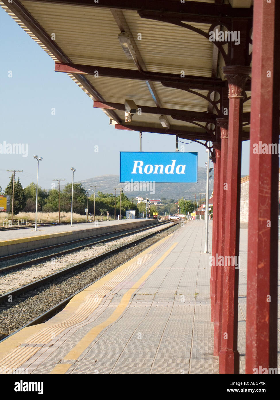 The platform at Ronda railway station Stock Photo - Alamy
