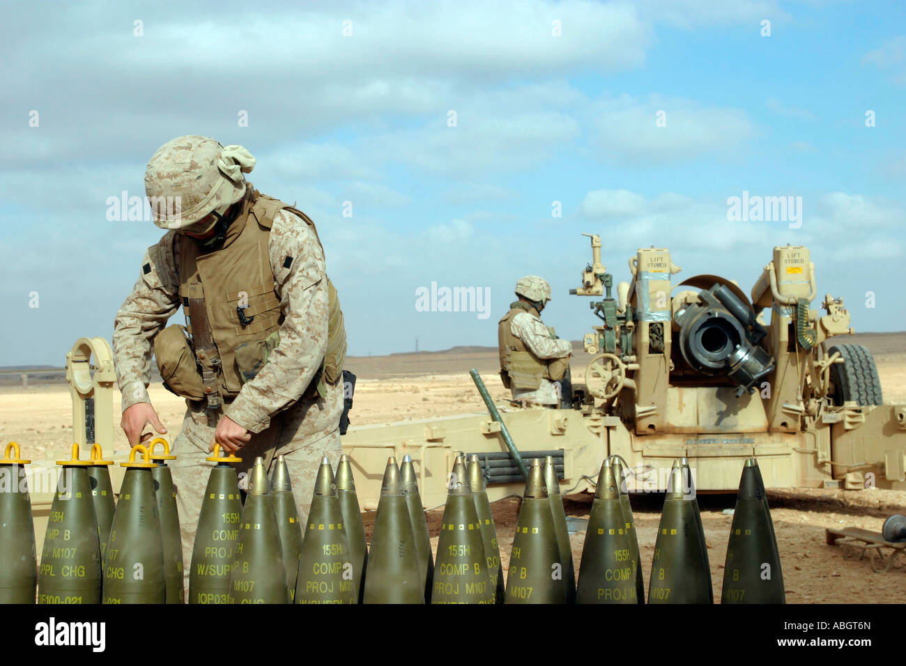 M198 howitzer hi-res stock photography and images - Alamy