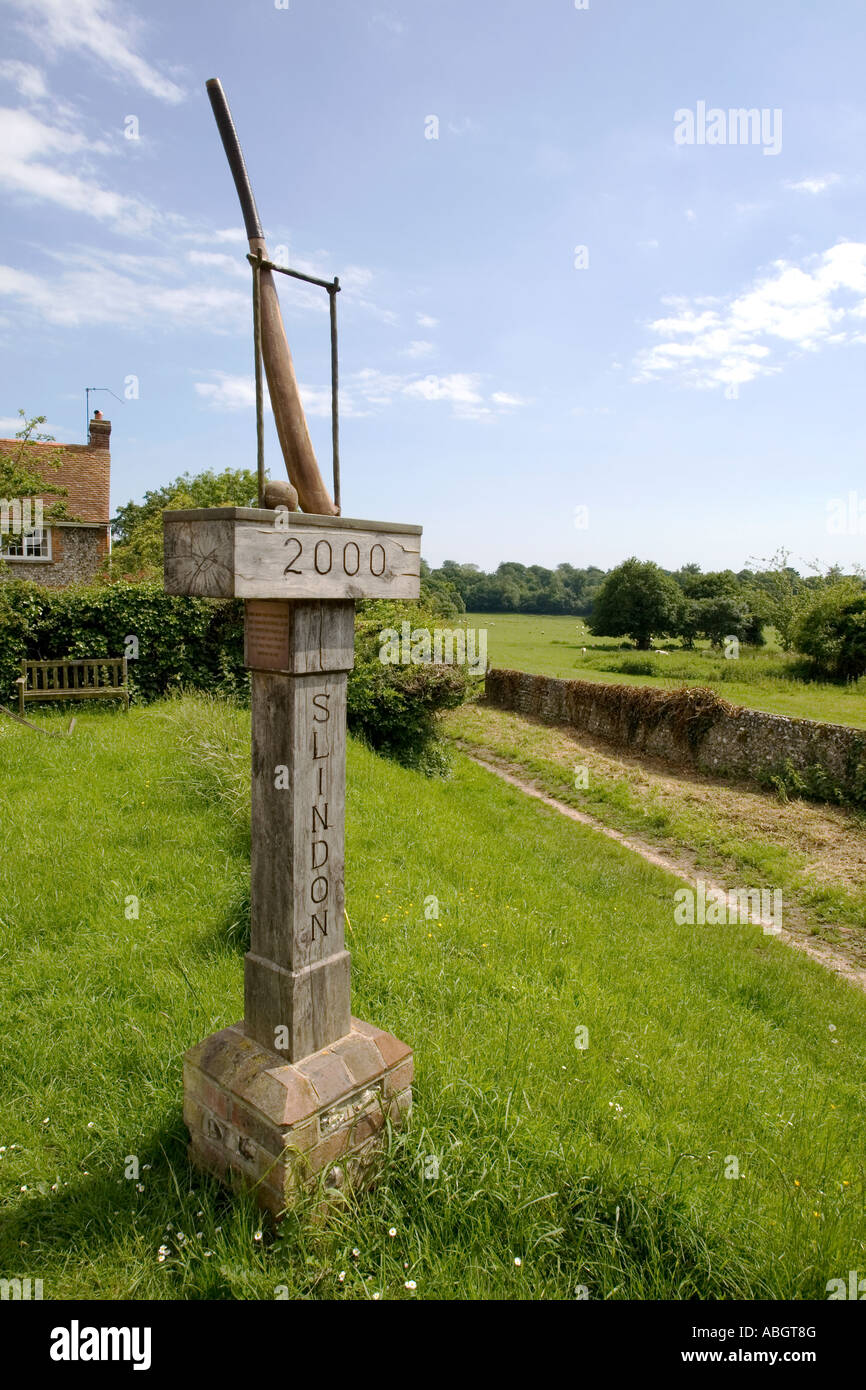 Slindon village sign hi-res stock photography and images - Alamy