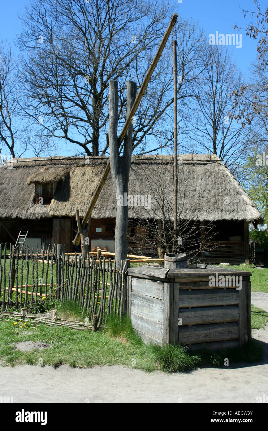 Well crane hi-res stock photography and images - Alamy