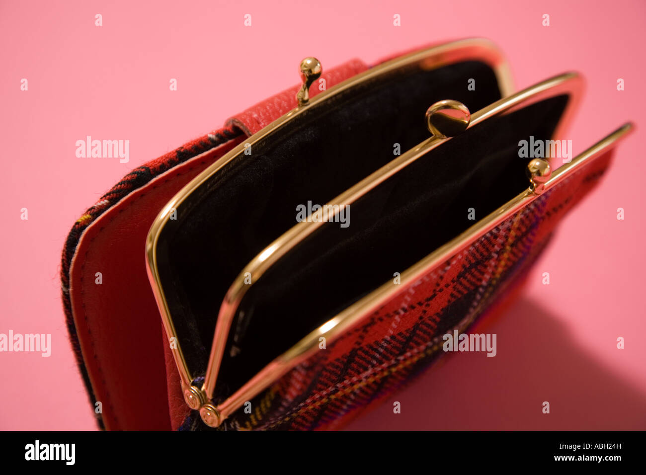 Empty purse uk hi-res stock photography and images - Alamy