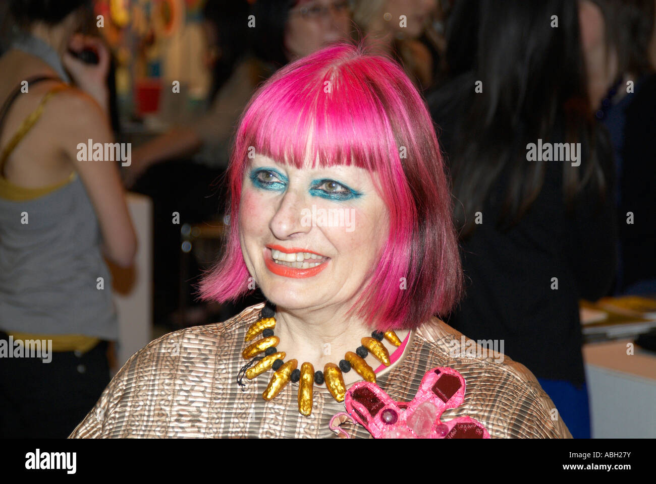 English british fashion designer hi-res stock photography and images ...