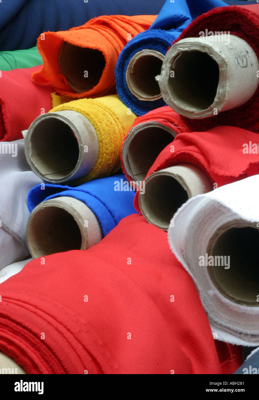 Indoor rag market Materials silk cloth fabric Stock Photo - Alamy