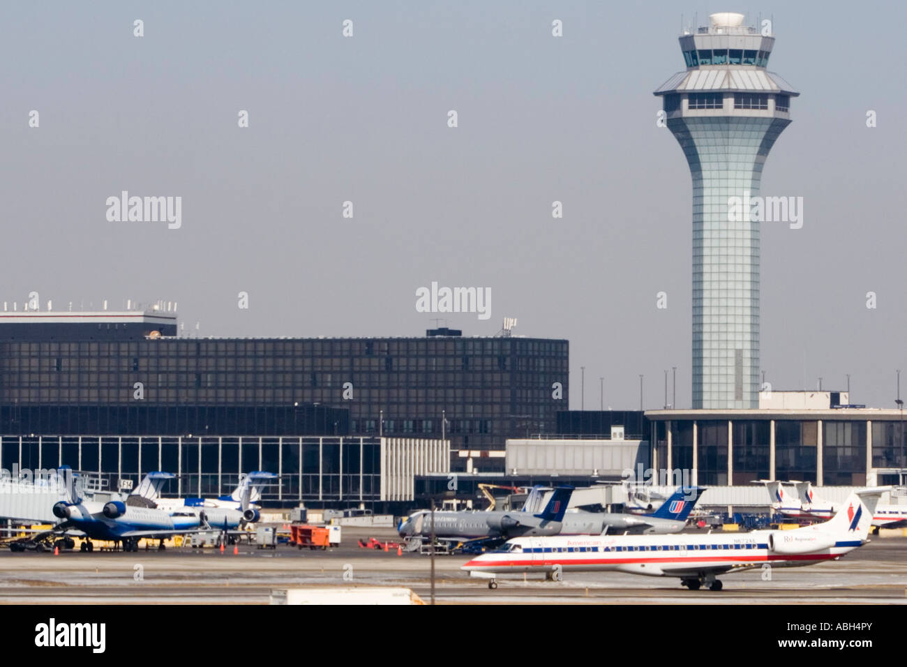 Control tower OHare Field Chicago stands behind smaller regional ...