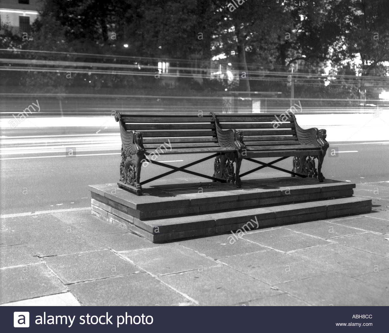 Bench Embankment London Stock Photos & Bench Embankment London Stock ...