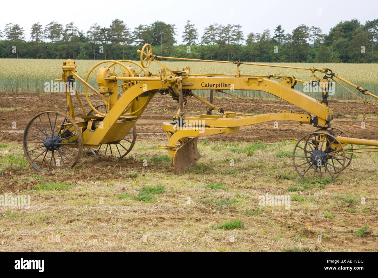 Old Caterpillar Scrapers at Sherry Ramos blog