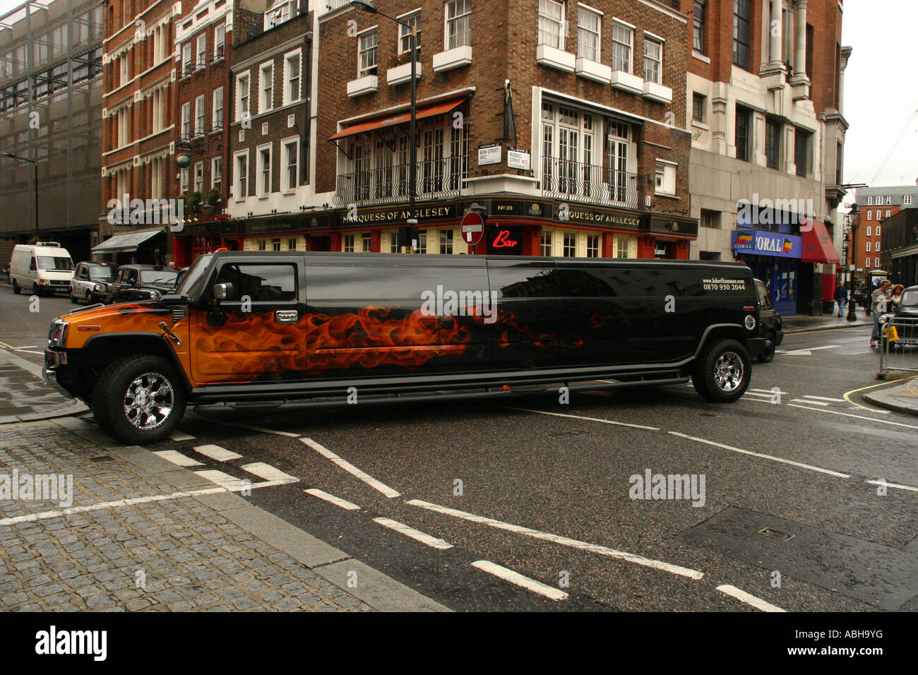 Stretch Hummer at Covent Garden Stock Photo - Alamy