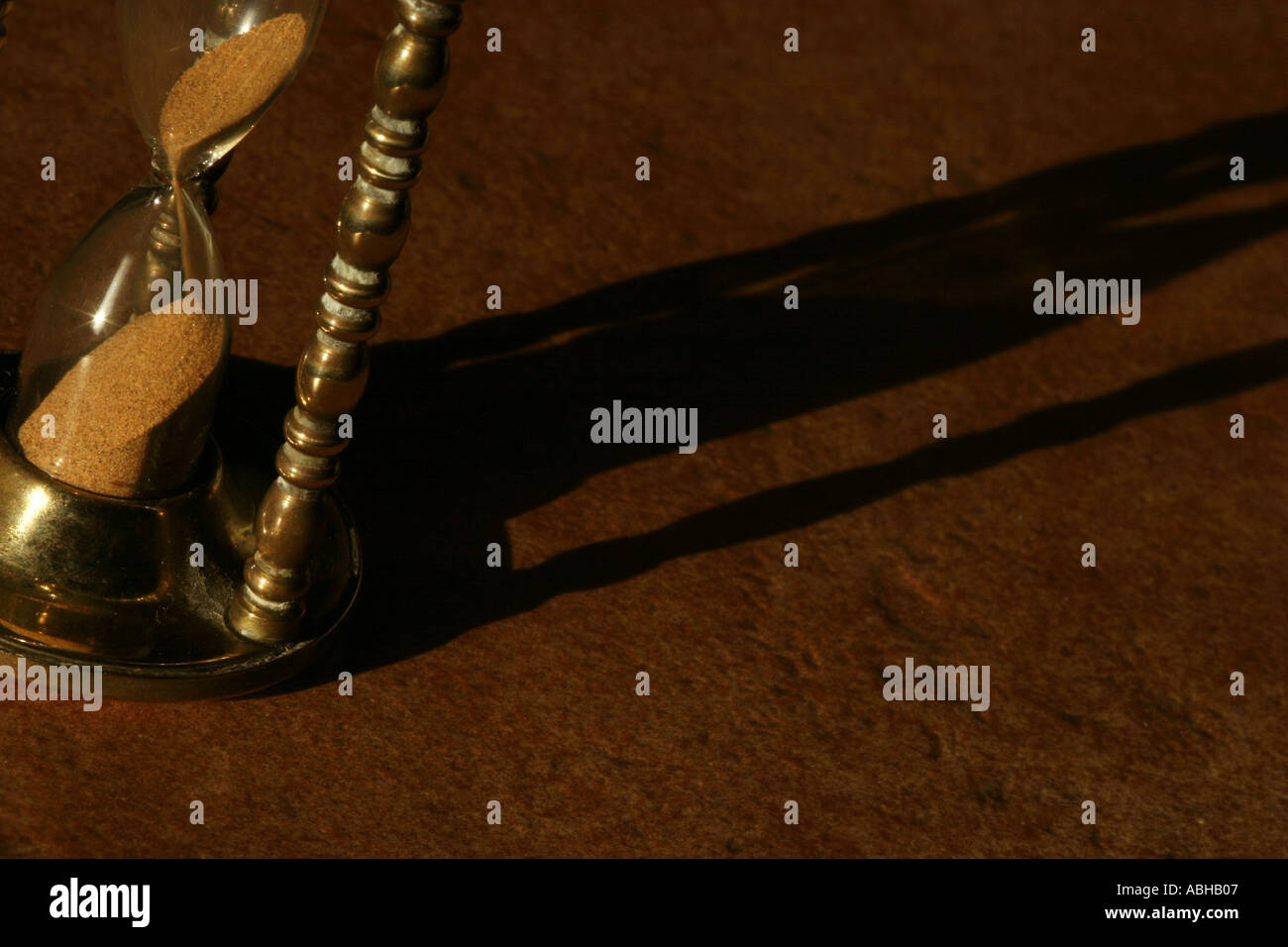 Brass egg timer hi-res stock photography and images - Alamy