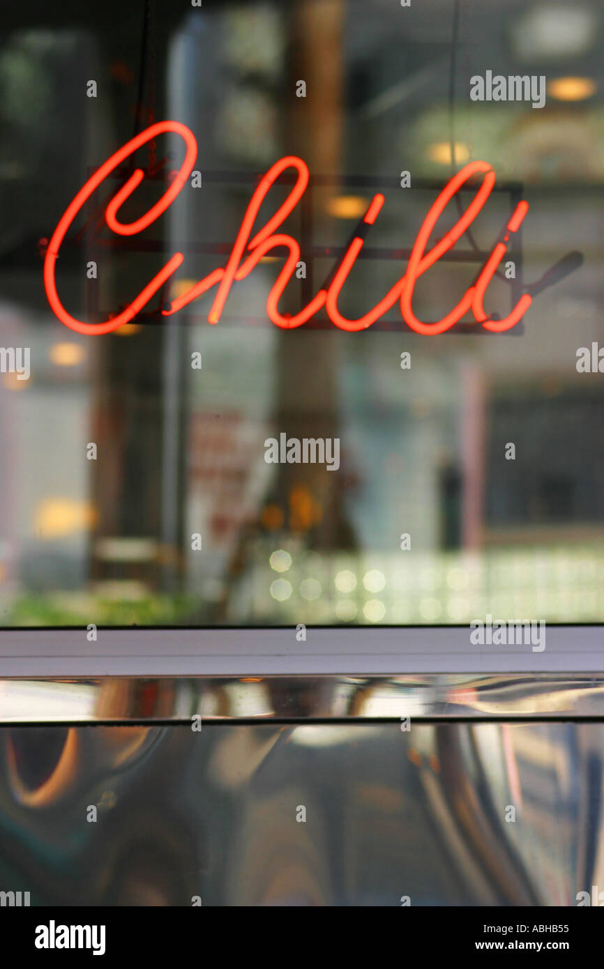 Drive inn restaurant sign hi-res stock photography and images - Alamy