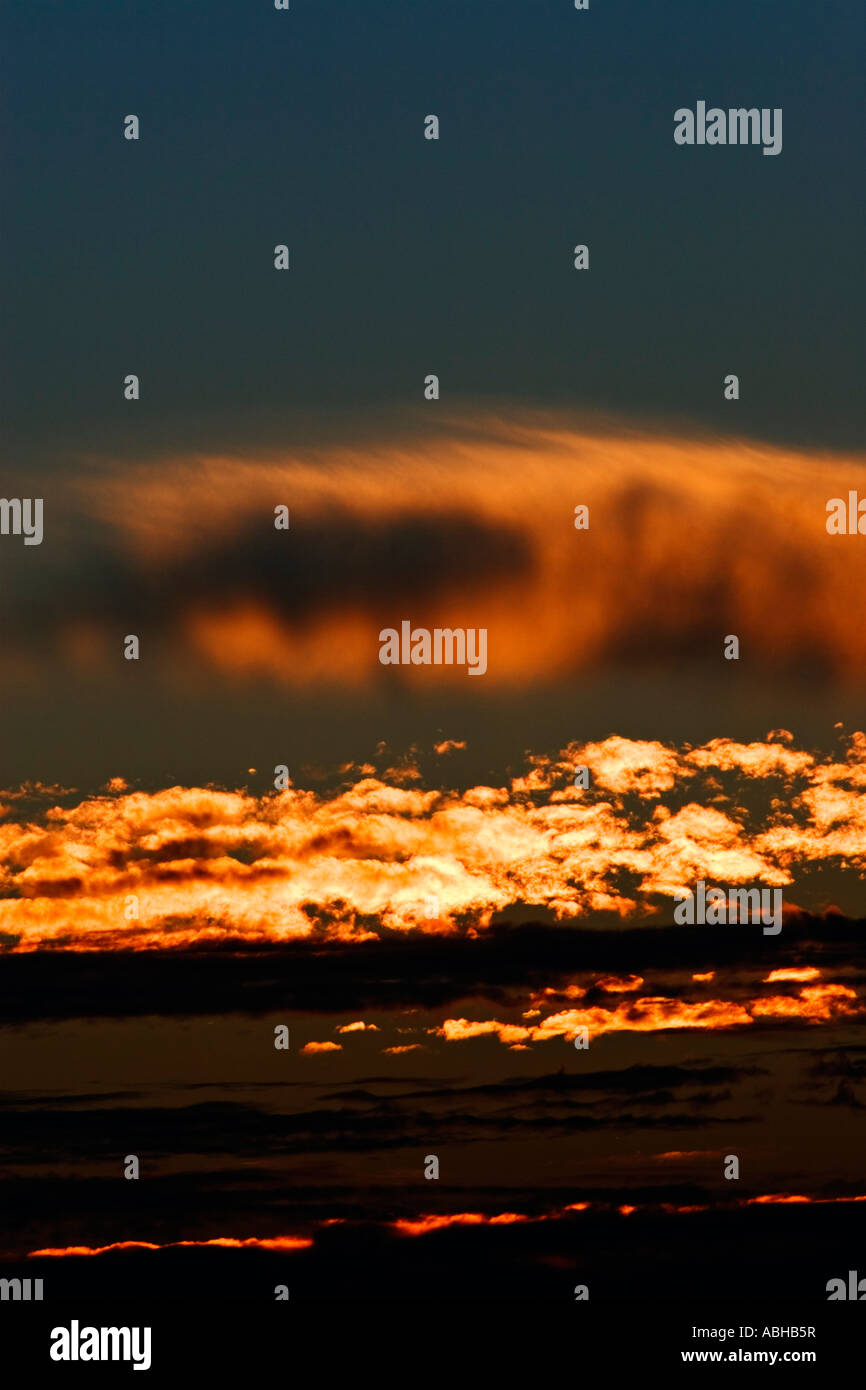 Vertical sunset backdrop hi-res stock photography and images - Alamy