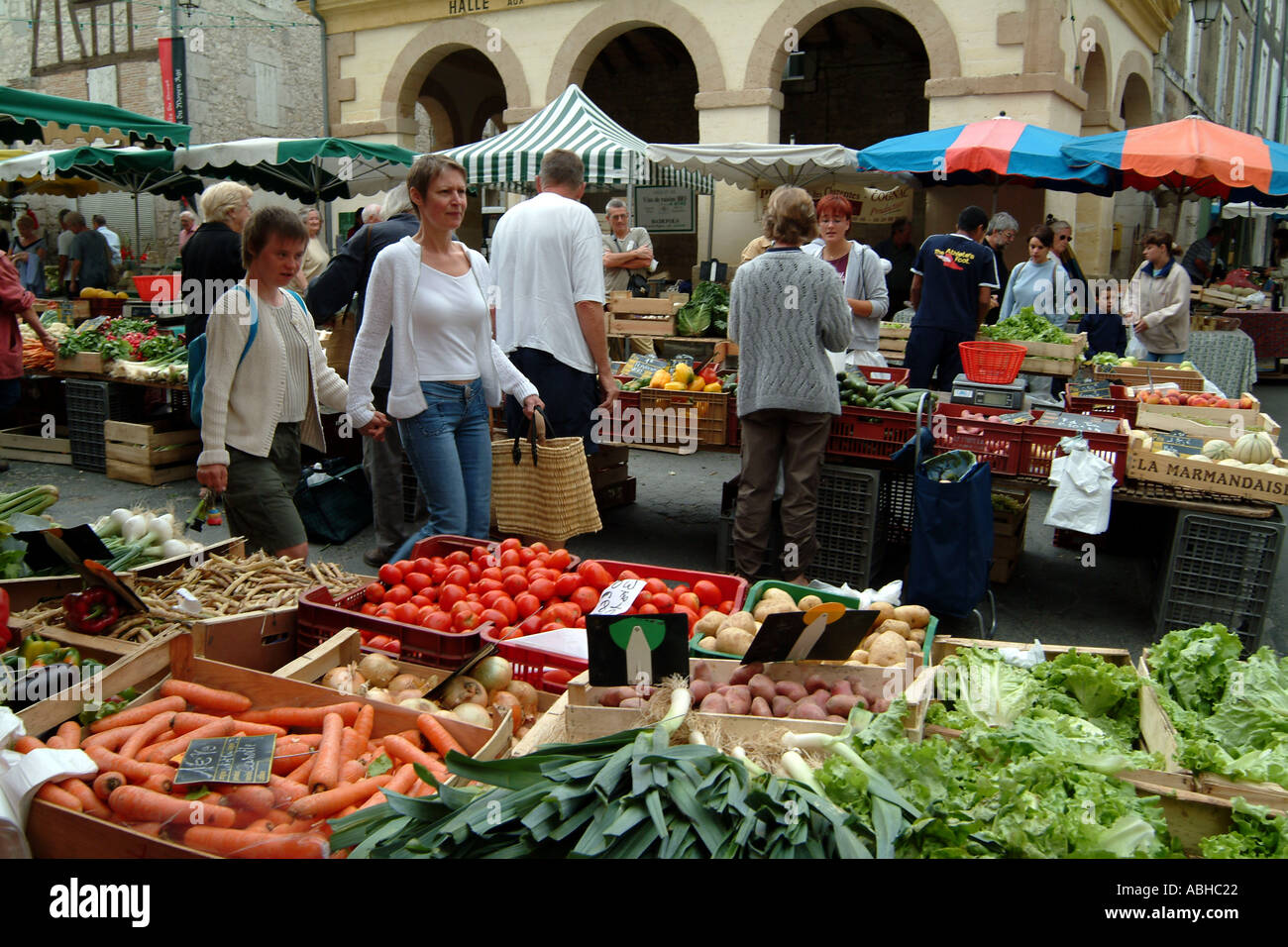Issigeac Market Stock Photos & Issigeac Market Stock Images - Alamy