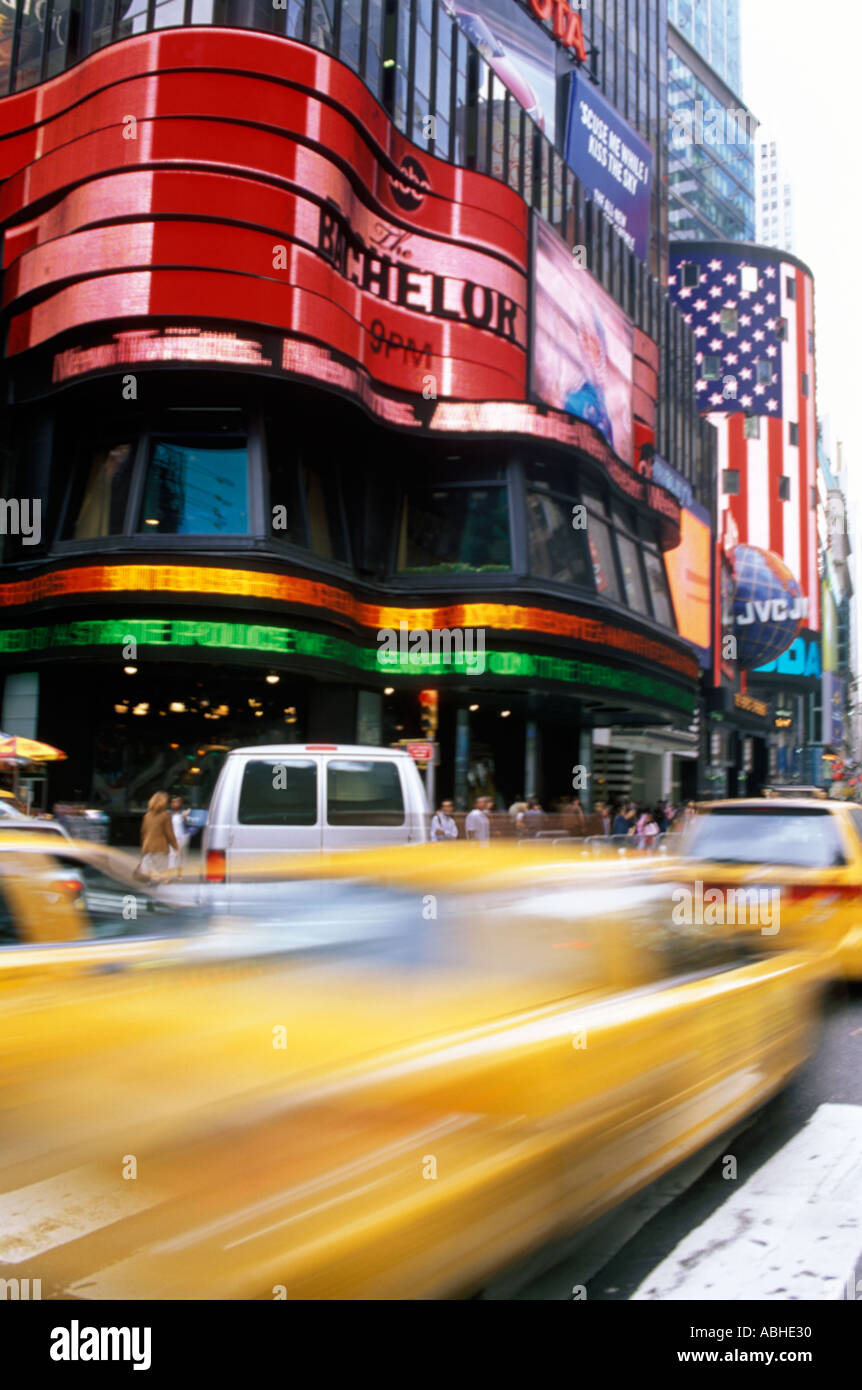 DAYTIME AT TIMES SQUARE NEW YORK Stock Photo - Alamy