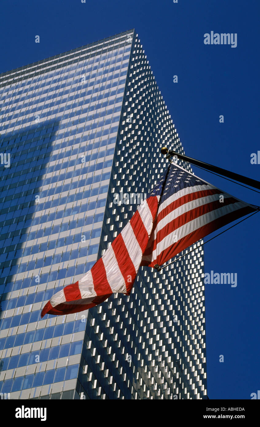 American flag office buildings hi-res stock photography and images - Alamy
