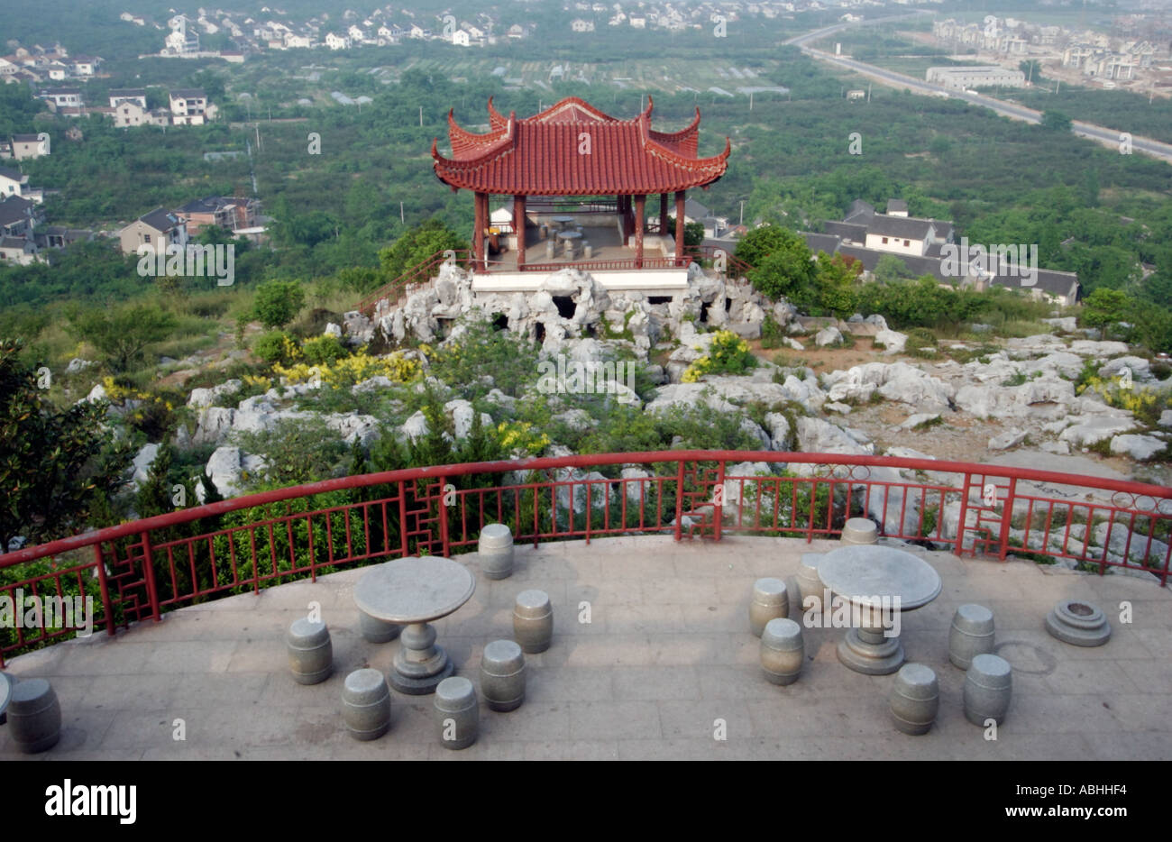 Red ting pavilion hi-res stock photography and images - Alamy