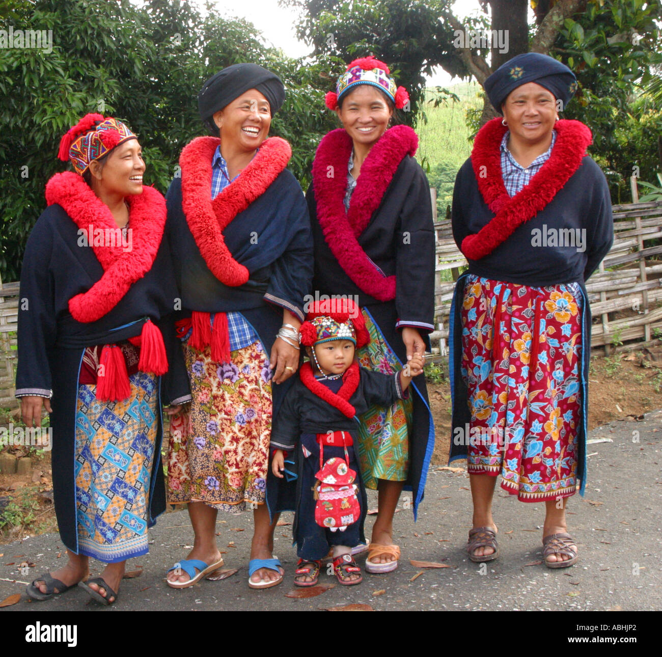 Yao hill tribe women hi-res stock photography and images - Alamy