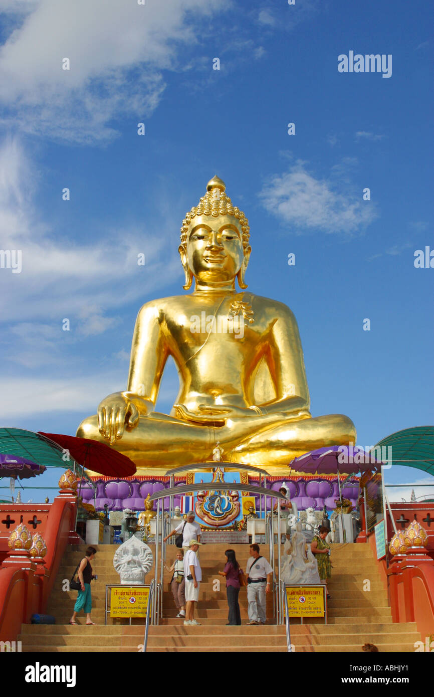 Gold buddha at Sop Ruak, Golden Triangle, northern Thailand Stock Photo ...