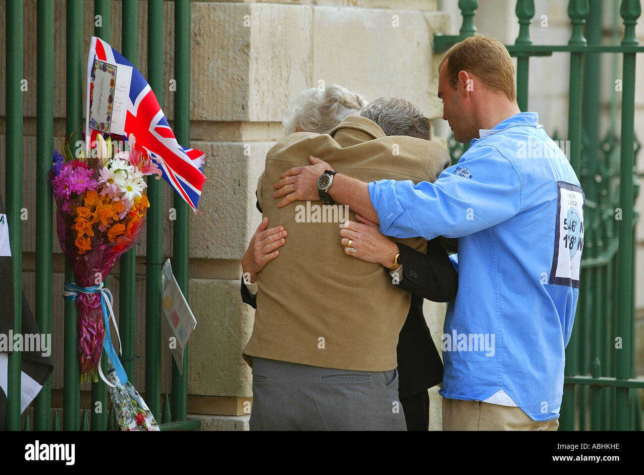 Death hug hi-res stock photography and images - Alamy