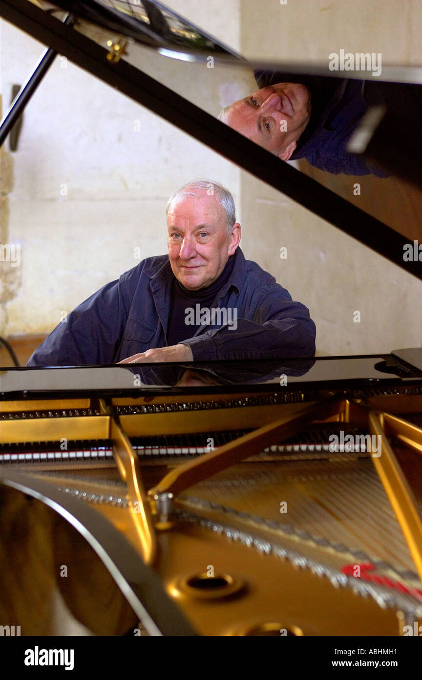 Richard rodney bennett composer hi-res stock photography and images - Alamy