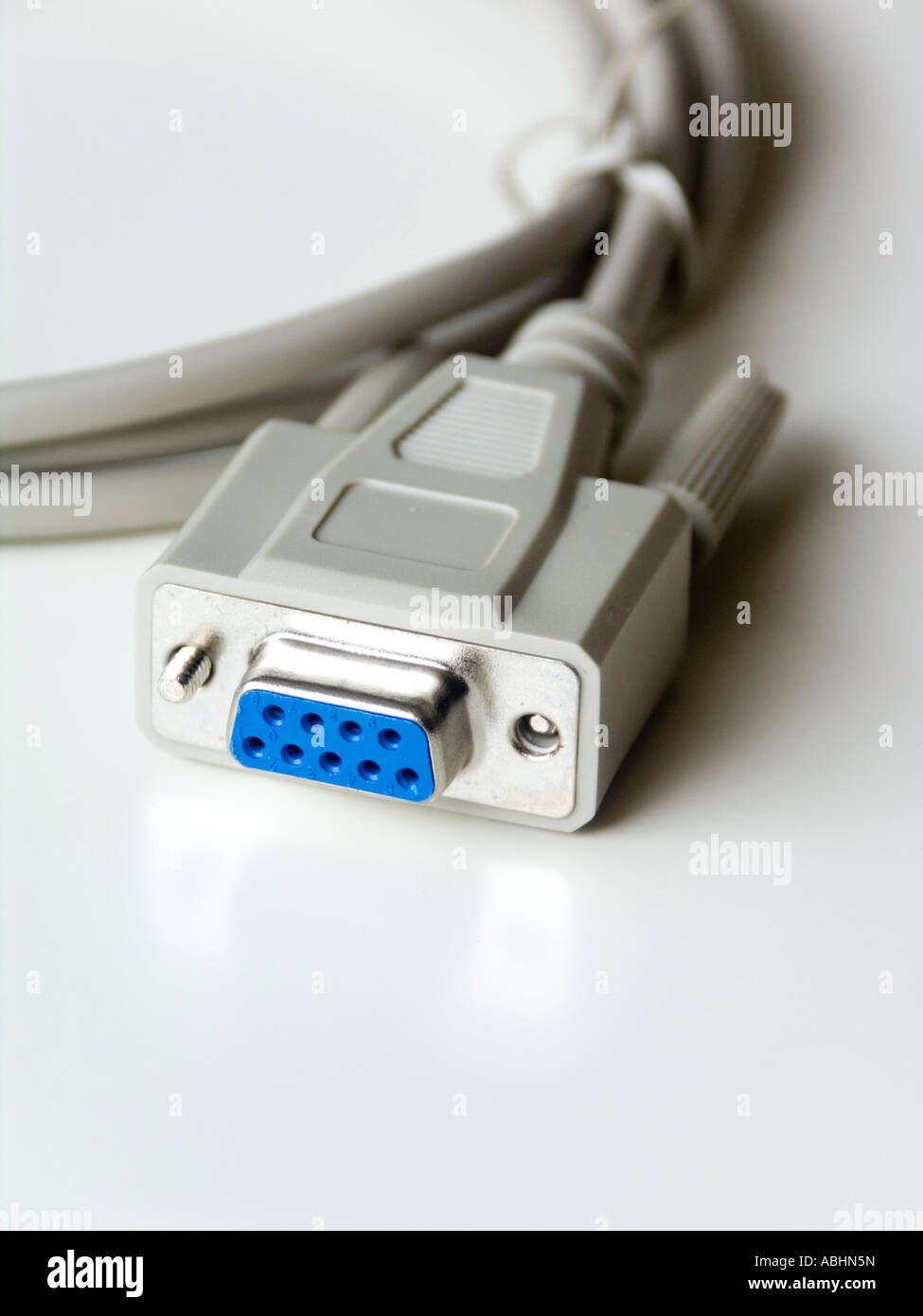 Old serial port cable hi-res stock photography and images - Alamy