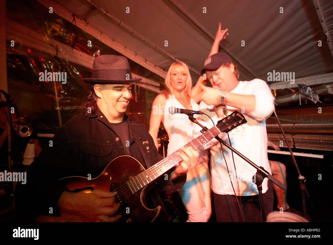 Key west musicians hi-res stock photography and images - Alamy