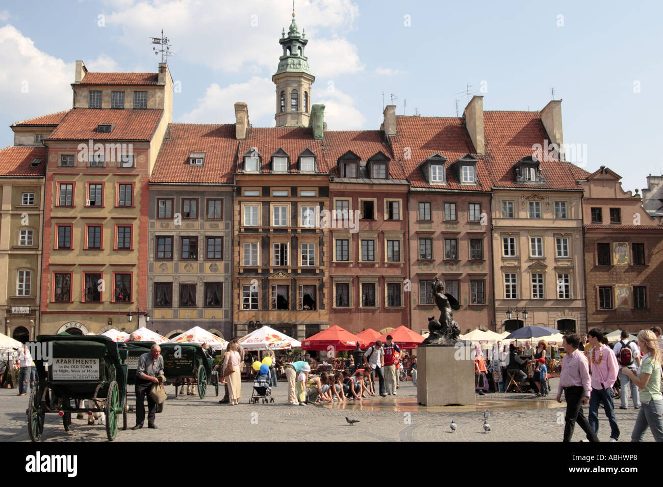 Rynek starego miasta warschau hi-res stock photography and images - Alamy
