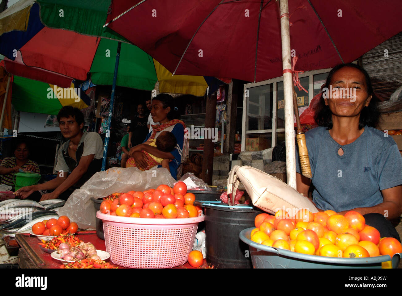 Local food of manado hi-res stock photography and images - Alamy