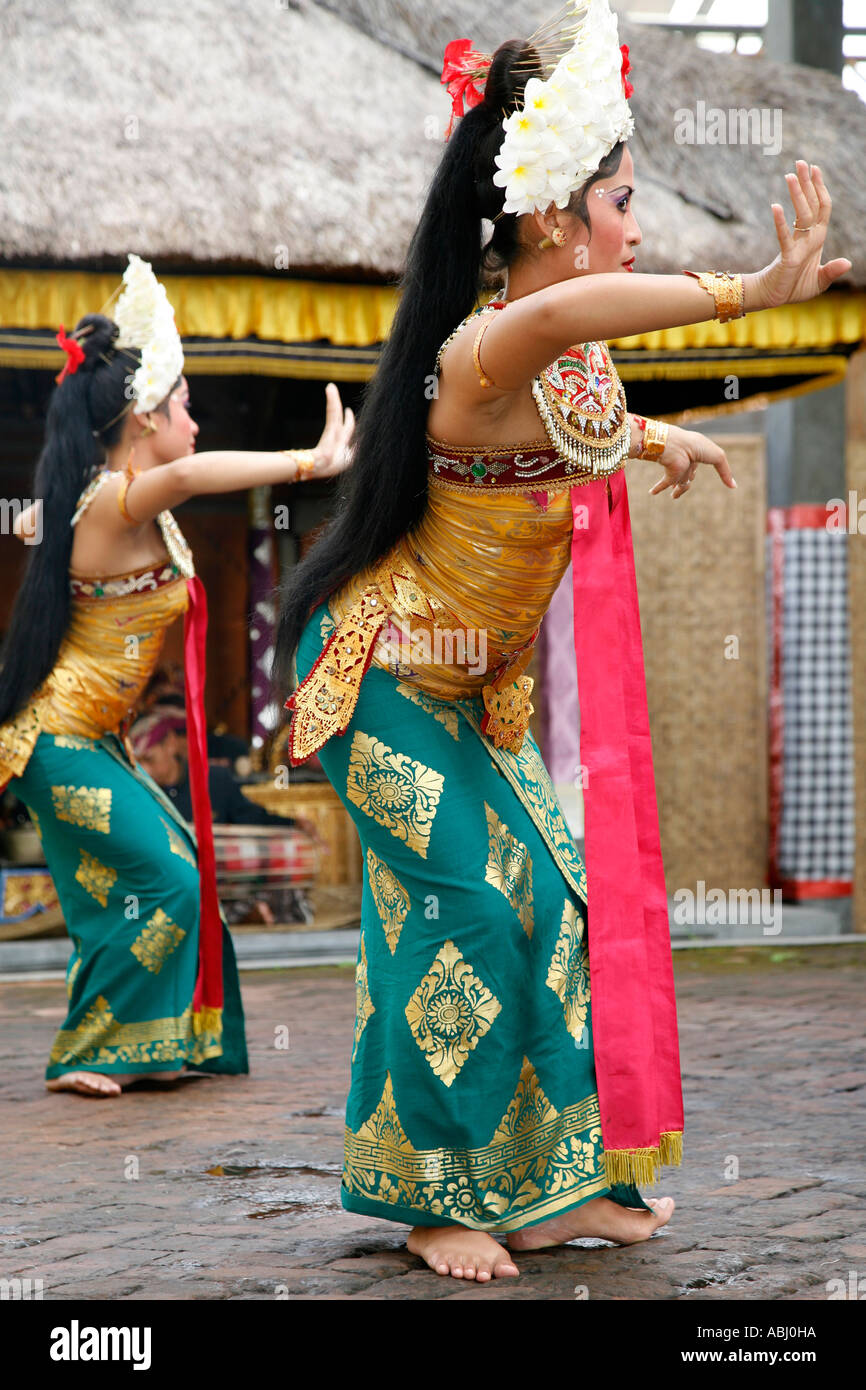 Barong dancers, Batubulan, Bali, Indonesia Stock Photo - Alamy