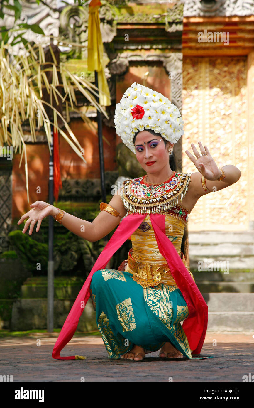 Dancer batubulan bali indonesia hi-res stock photography and images - Alamy