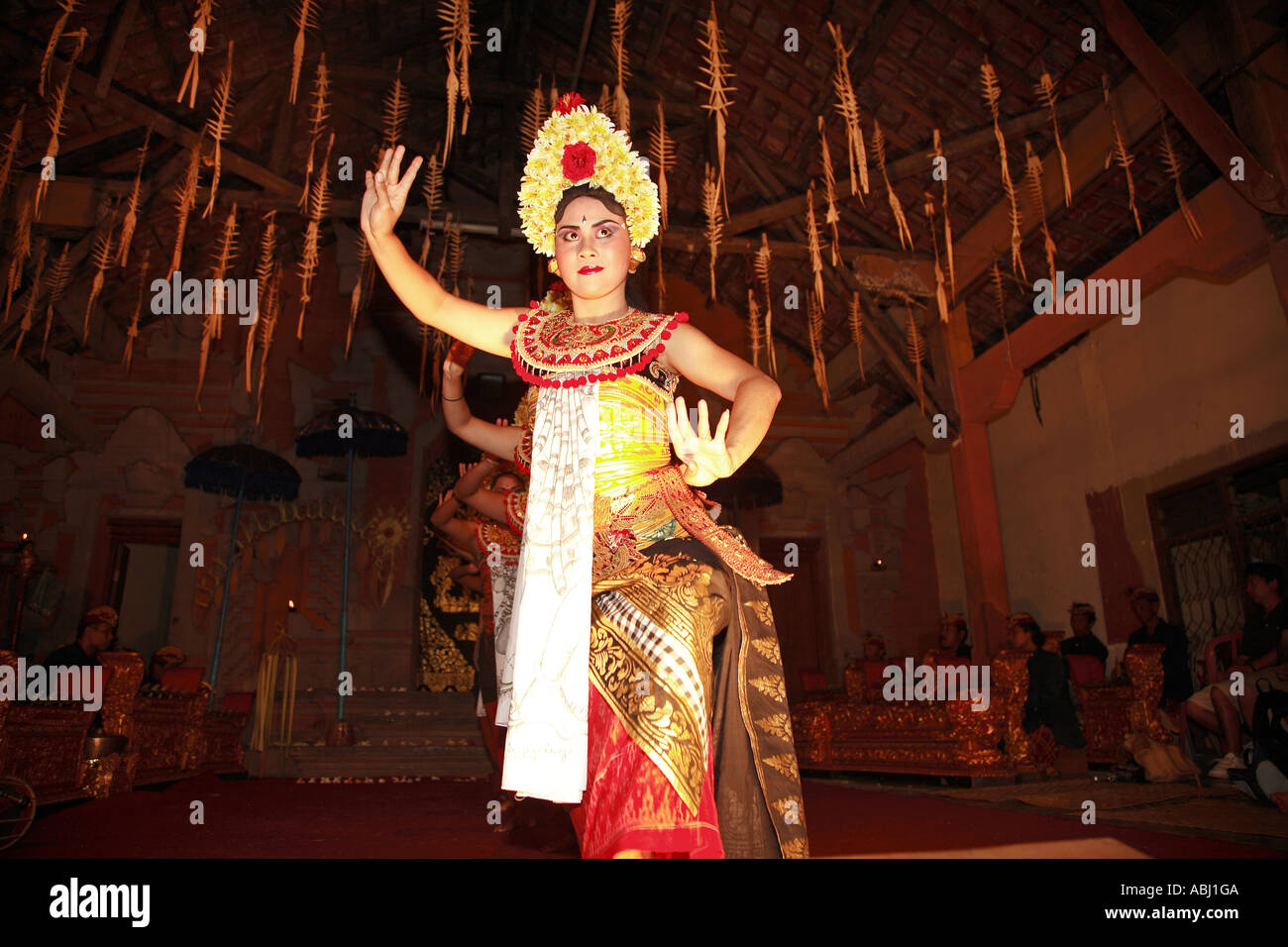 Balinese lakhon dancer, Ubud, Bali, Indonesia Stock Photo - Alamy