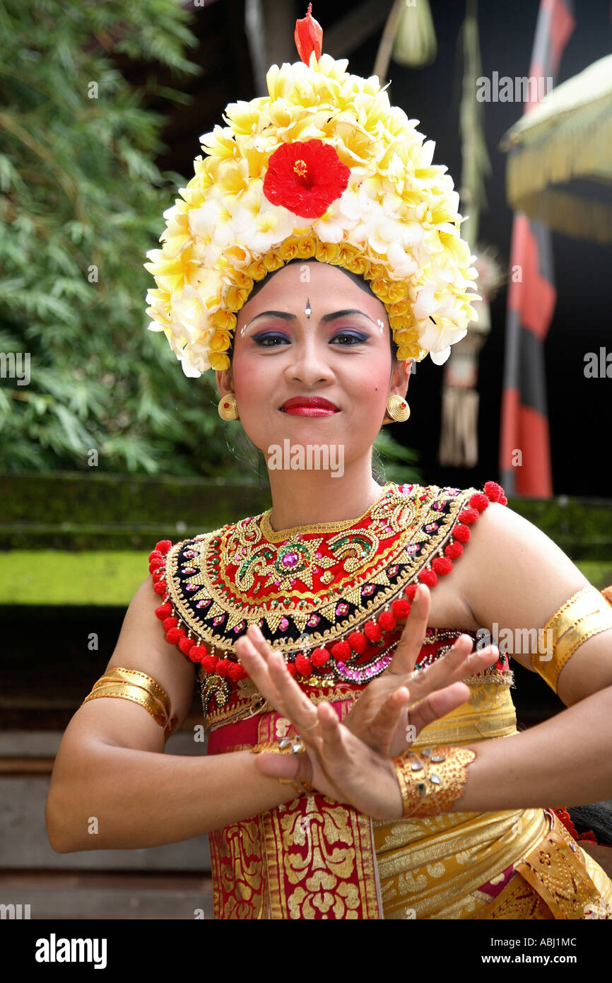 Typical balinese dance hi-res stock photography and images - Alamy
