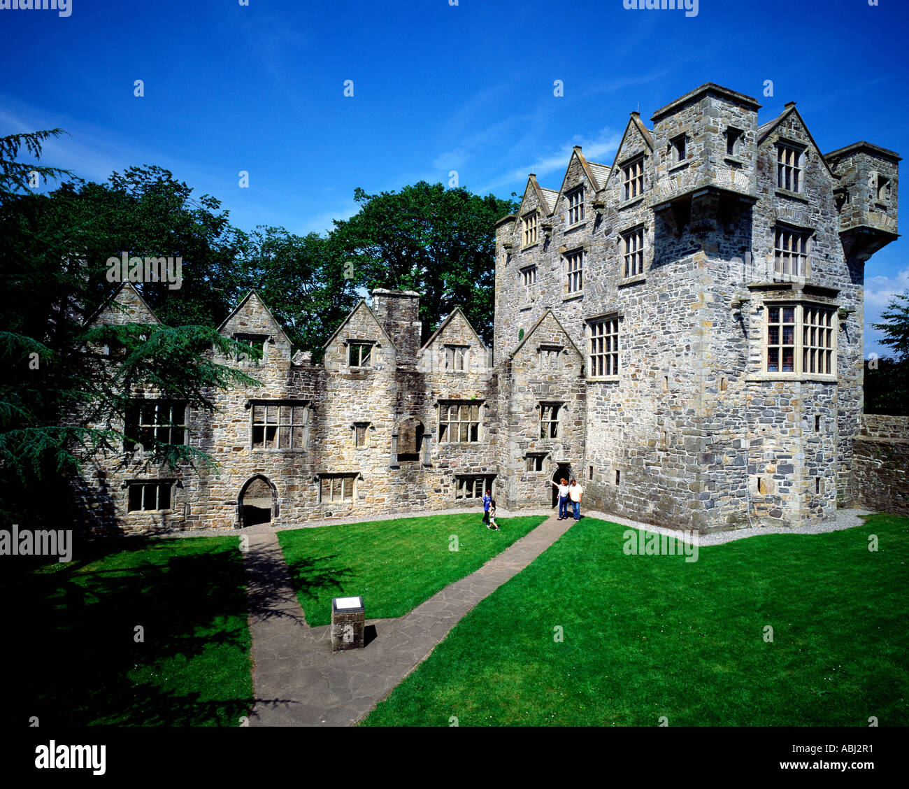 National monuments of ireland hi-res stock photography and images - Alamy