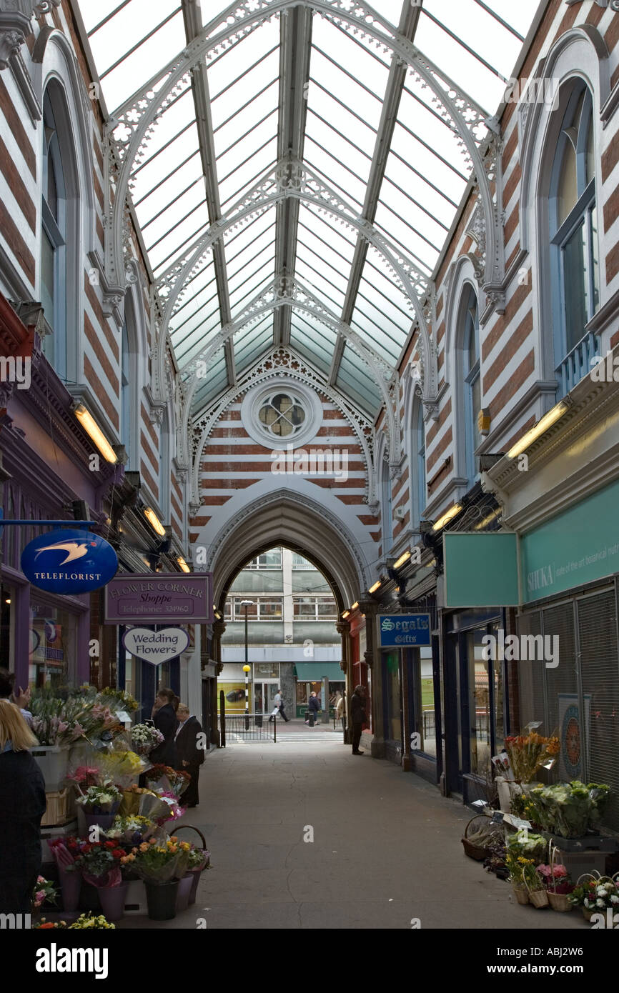 Shopping in hull city uk hi-res stock photography and images - Alamy